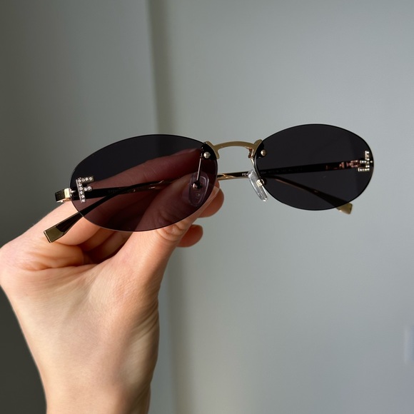 Fendi | Accessories | Fendi Fendi First Fe475us 30a Oval Sunglasses ...